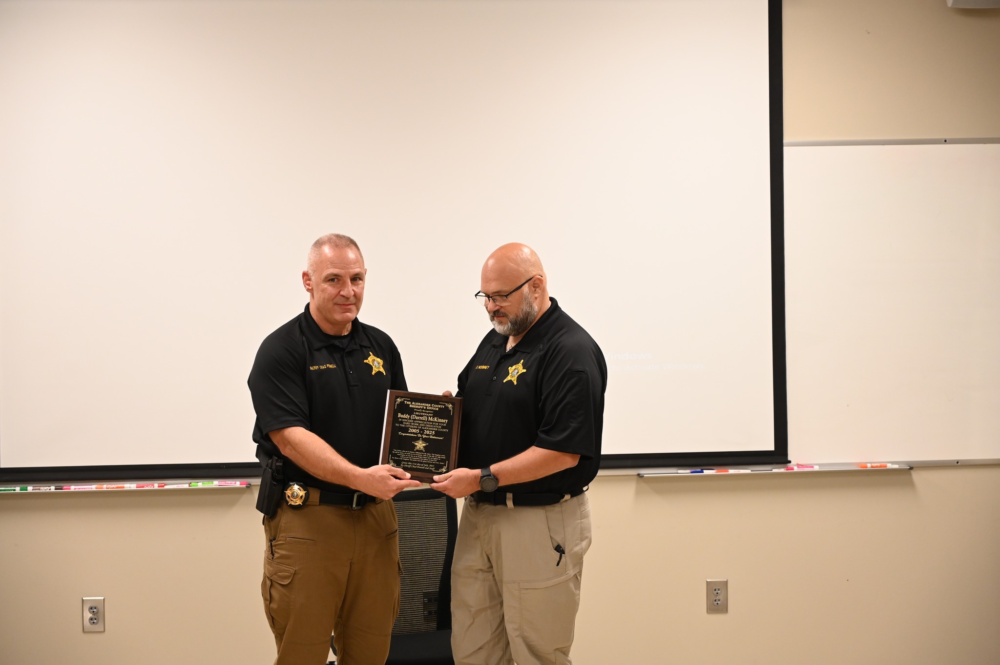 Alexander County Sheriff’s Office Lieutenant Buddy McKinney Retires